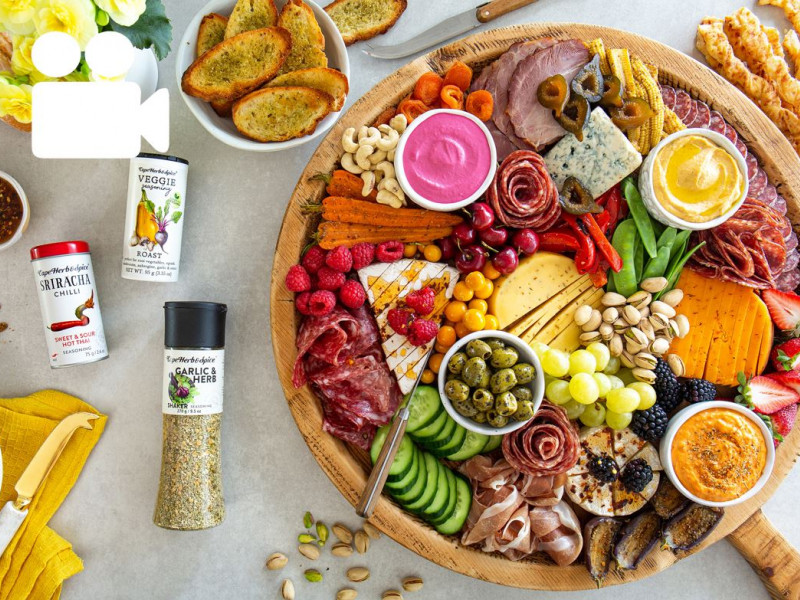 Cape Herb :: FESTIVE GRAZING PLATTER